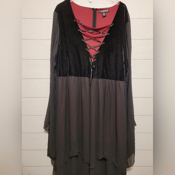 The Pyramid Collection | Dresses | The Pyramid Collection Renaissance ...